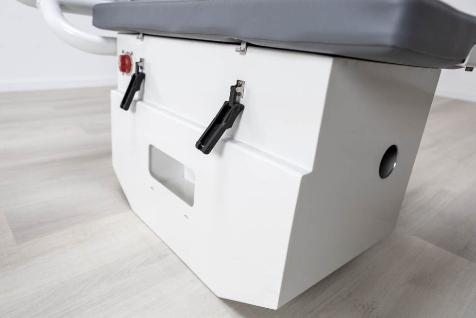 Stryker Bench w Foldable Backrest Package - Stryker Boats